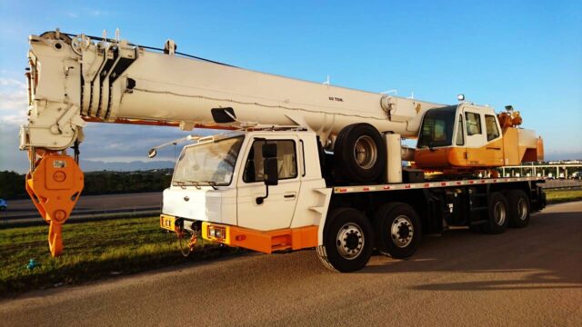 TADANO GT-600EX 2009/2010 60 TON. – SUPER NOVO – ESTADO ZERO KM ...
