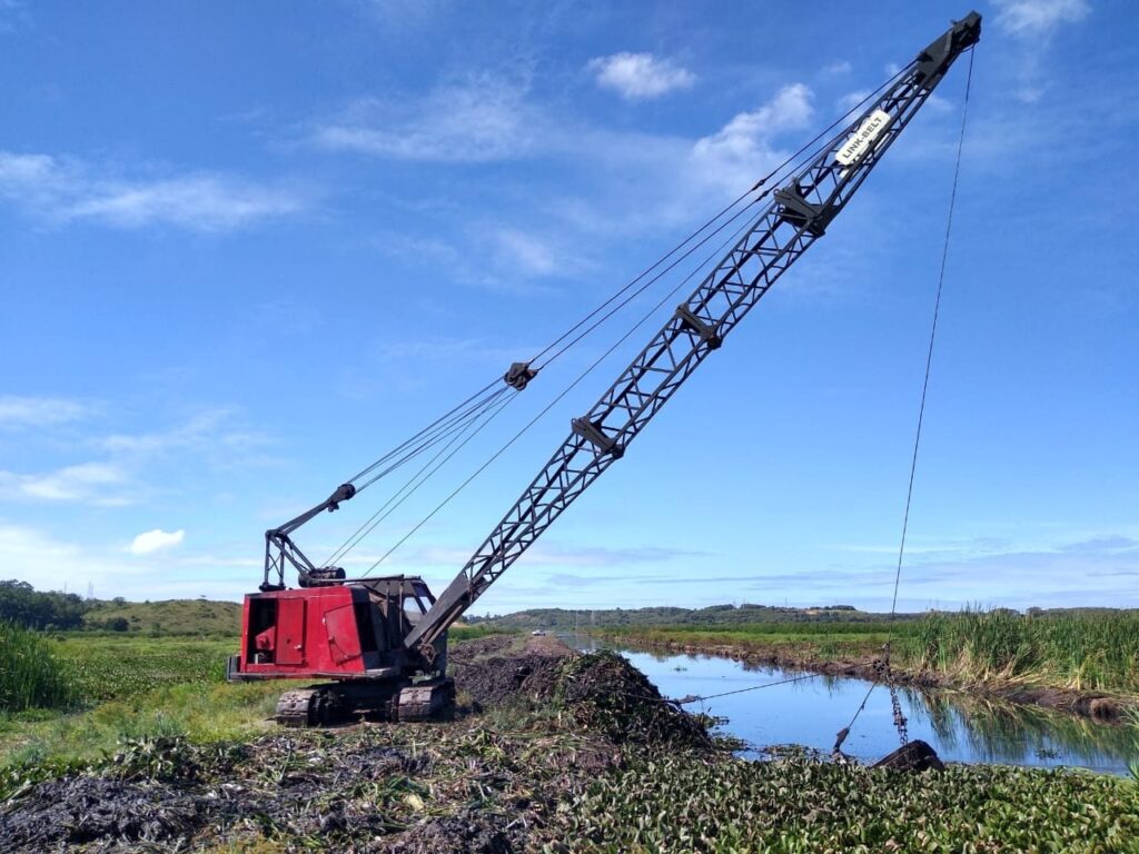 LINK-BELT LS-78 ±1970 18 TON. – DRAGLINE E CLAMSHELL – BAIXOU O PREÇO ...