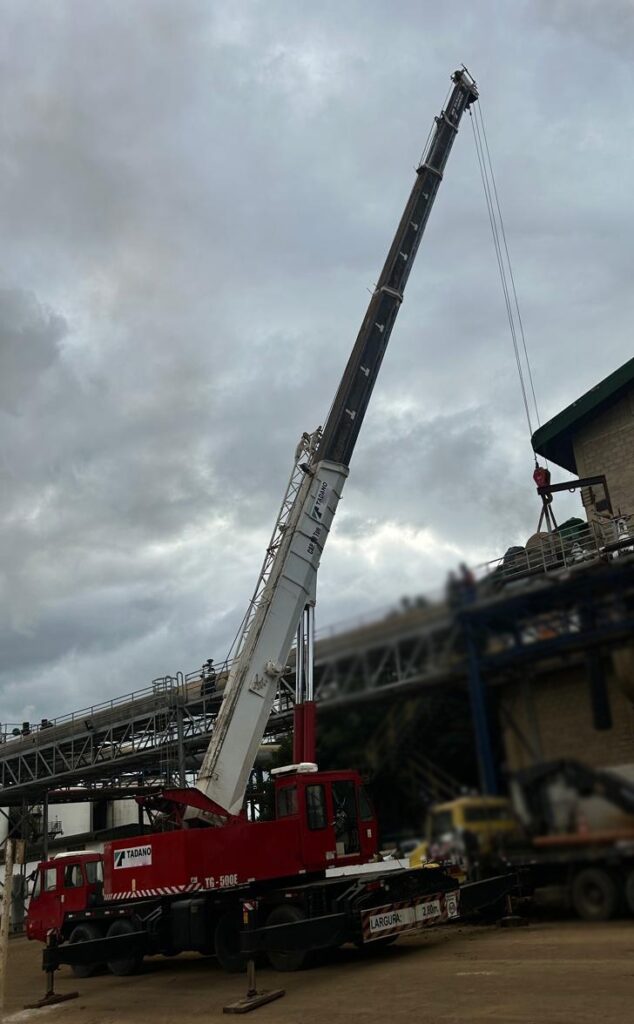 TADANO TG500E 1998 50 TON. – PEGAR E USAR – Guindastes Theodoro